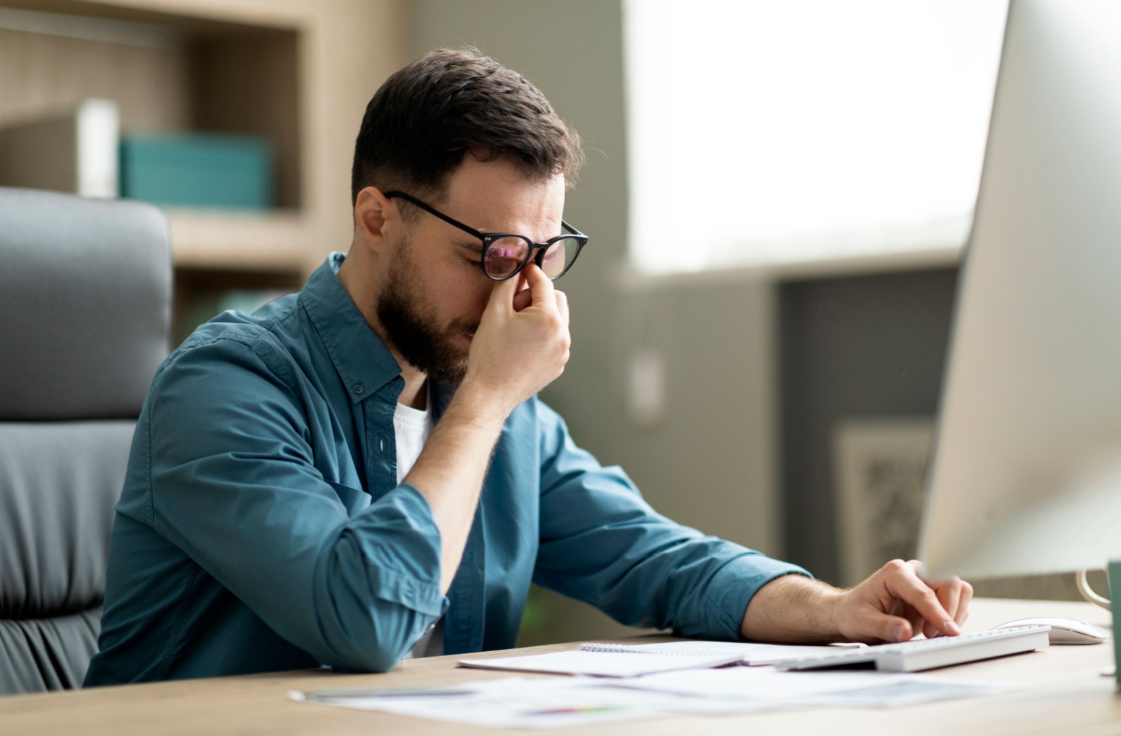 How Long Does Eye Strain Last? | ProOptix Eye Care